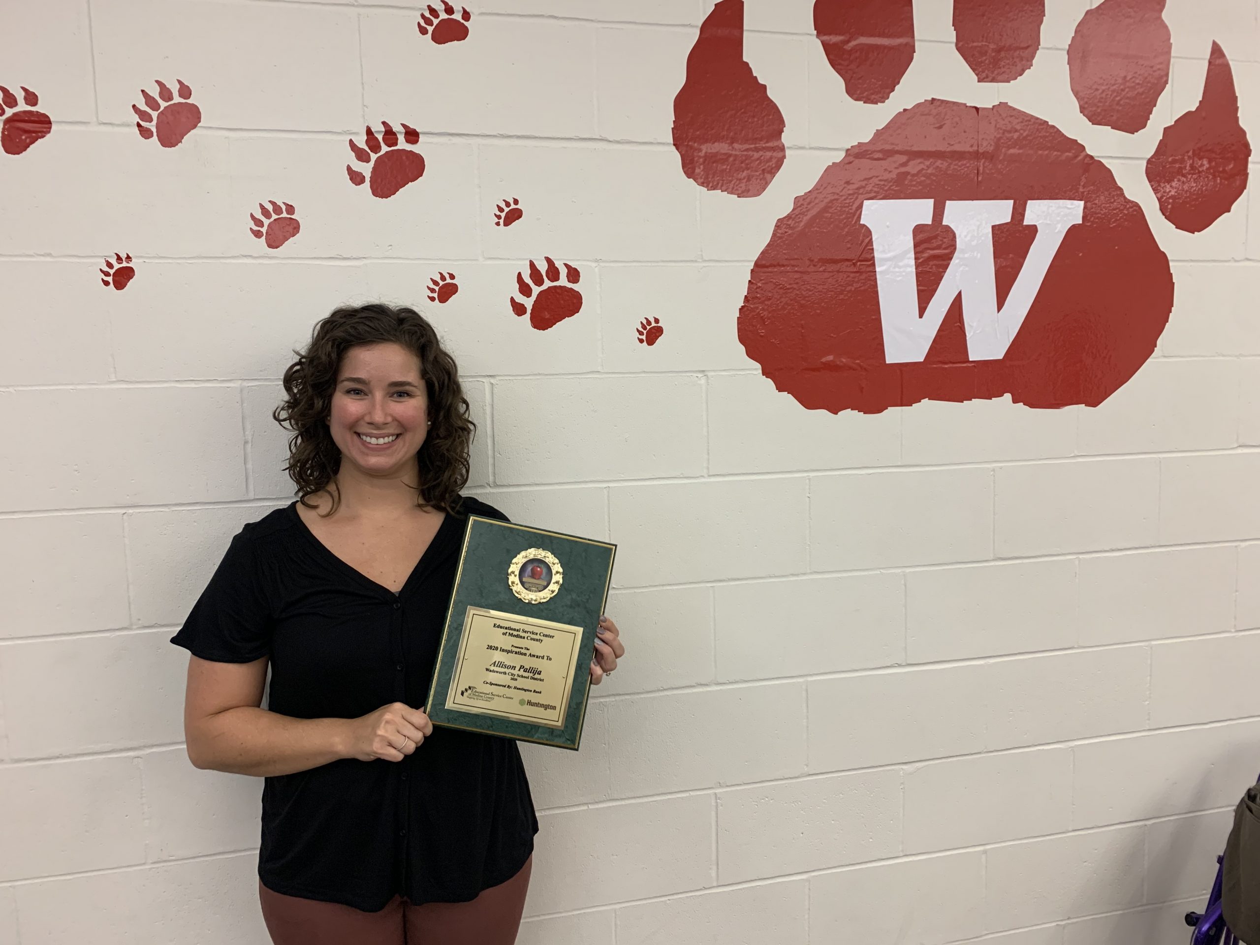 Wadsworth High School teacher receives unexpected award – The Bruin